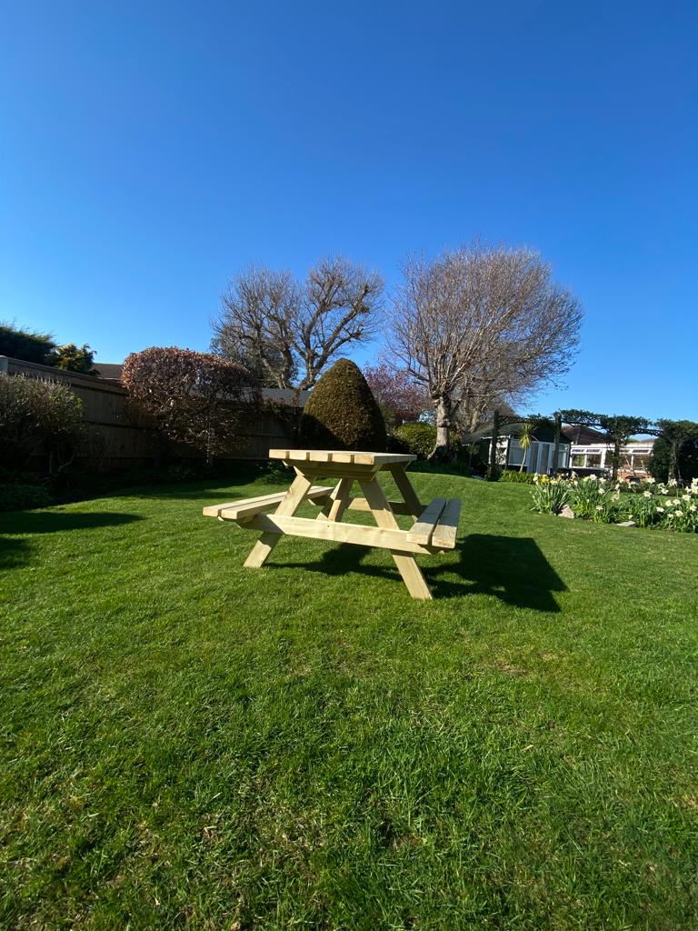 Wooden Bench A Frame – Economy 6 seat – BenchUK LTD