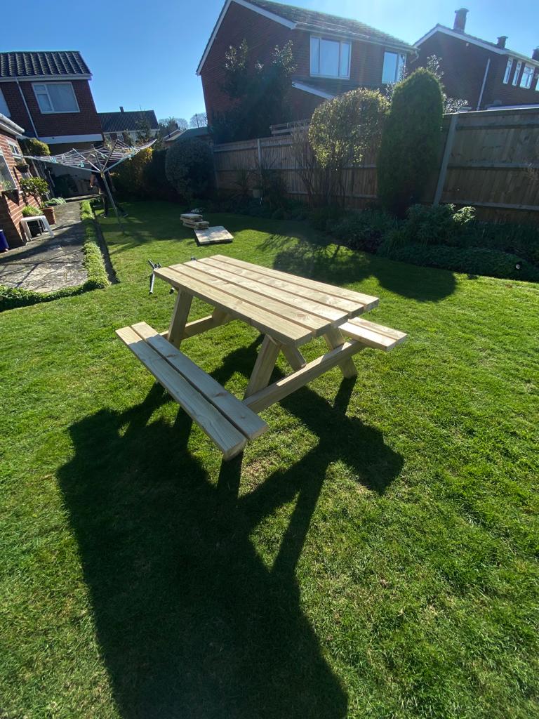 Wooden Bench A Frame – Economy 8 seat – BenchUK LTD